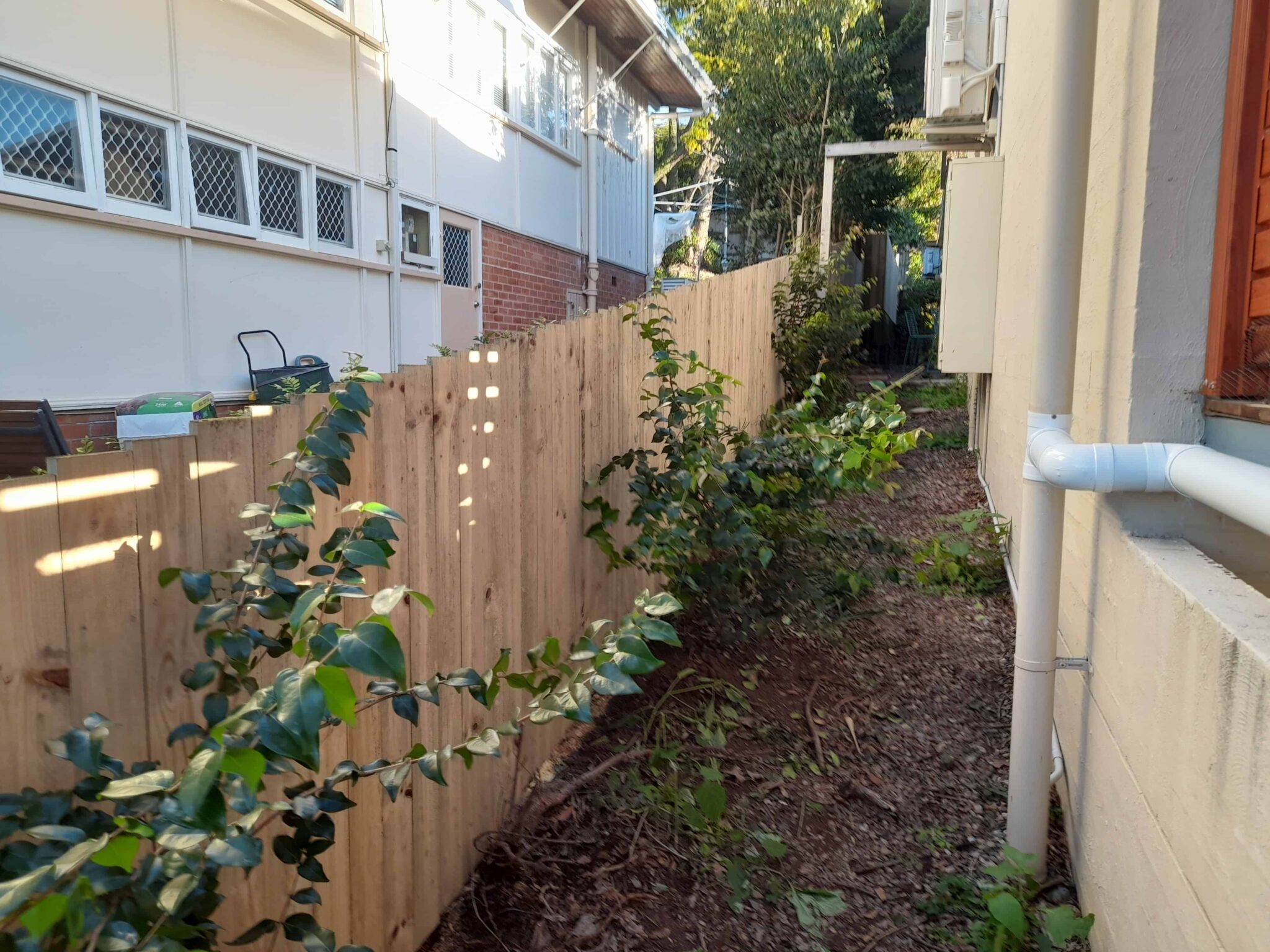 Services - RJ FENCING BRISBANE